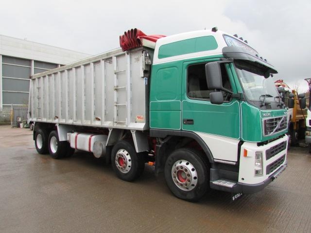 2005 Volvo FM12 420 8x4 Globetrotter sleeper cab Tipper, 32 Tonnes ...