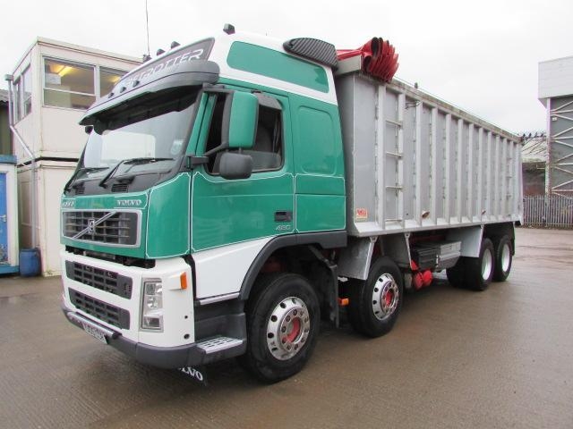 2005 Volvo FM12 420 8x4 Globetrotter sleeper cab Tipper, 32 Tonnes ...