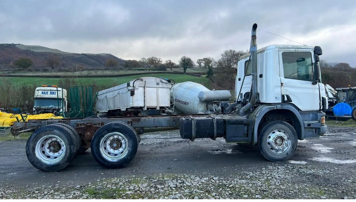 1997 Scania 94 310 BHP 6x4 Double Diff Chassis Cab Suppliers UK ...