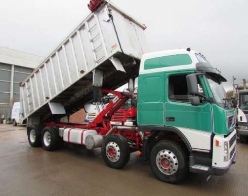 2005 Volvo FM12 420 8x4 Globetrotter sleeper cab Tipper, 32 Tonnes ...